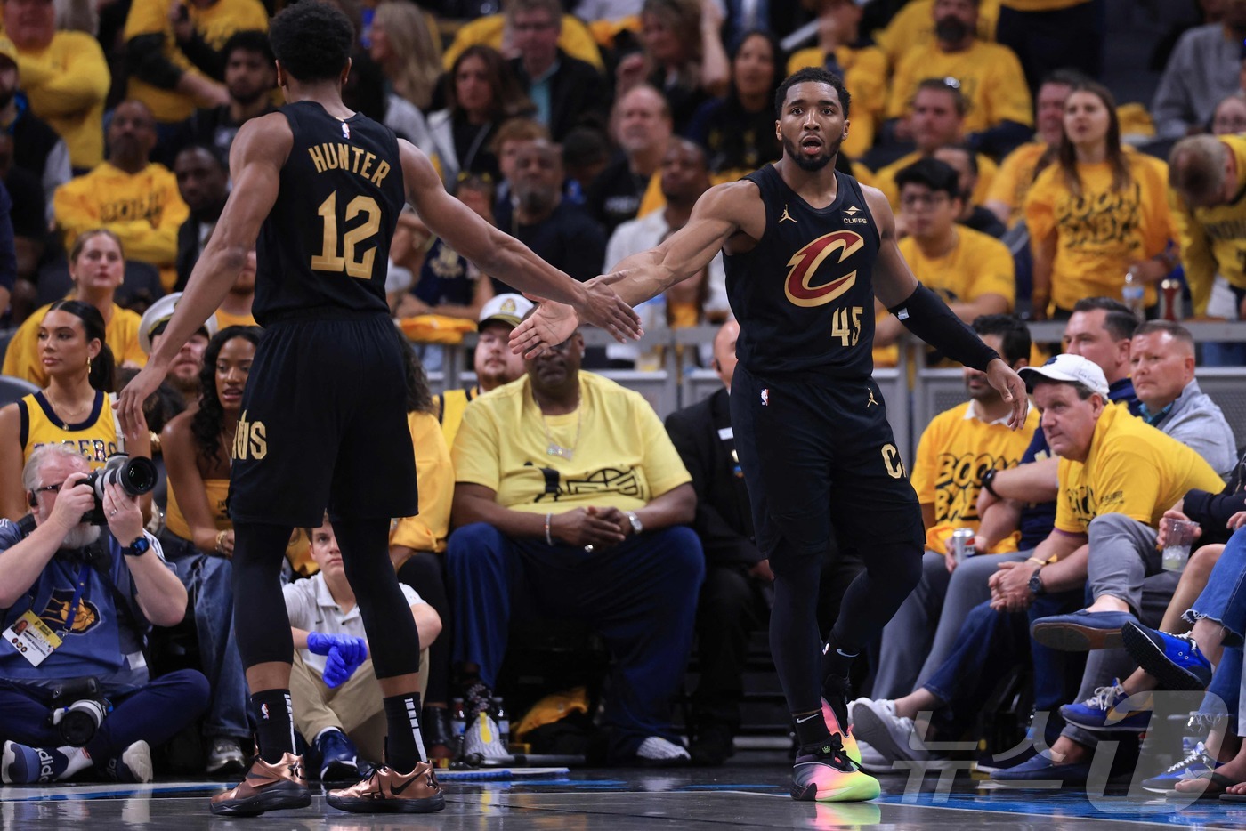 NBA 클리블랜드, 인디애나 제압…PO 2라운드 2연패 뒤 첫승