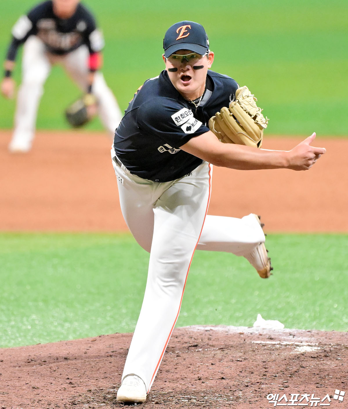 "마무리가 천직인가" 블론 없이 12세이브 '리그 1위'…160km 클로저, 그런데도 "아직 낄 자리 아니야" [현장 인터뷰]