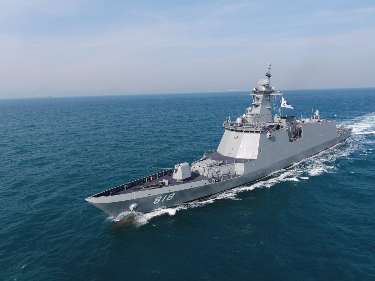 한국 해군, KDDX 구축함 2025년 진수 임박…미·일보다 빠르다?! 🚀 | 밀리터리 랩실