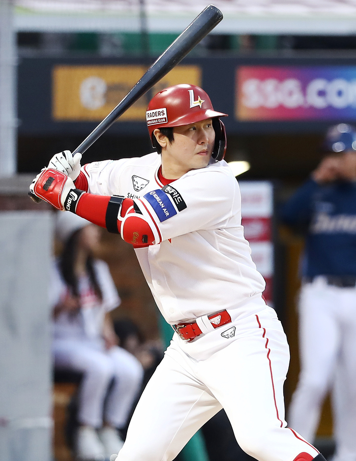 ‘드디어 터졌다!’ 최정, 역대 최초 500호 ‘금자탑’…드이어 KBO리그에도 ‘500홈런 타자’ 생겼다 [SS문학in]