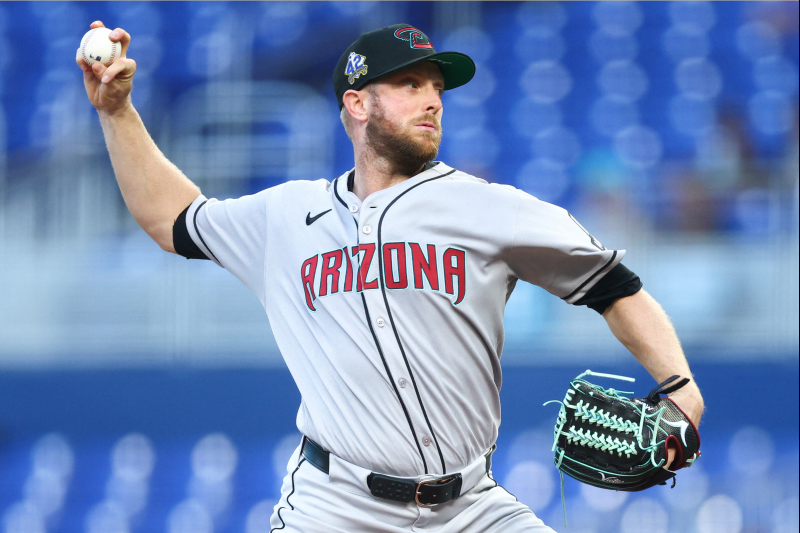 'ML 데뷔 첫 4번' 이정후, 'KBO 역수출 신화' 상대로 타격감 회복할까...2G 연속 안타