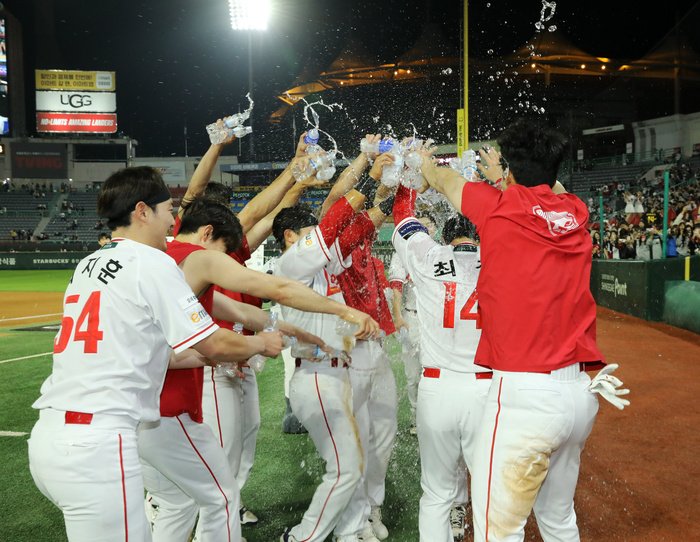 KBO리그 ‘최초 500홈런’→다음 목표 600홈런! 최정의 다짐 “철저히 몸 관리 할 것” [SS스타]