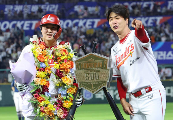 KBO리그 최초 500 홈런 최정, “600호 향해 간다”