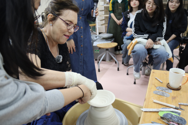 한국도예고, 미국 산 타페 시 도예 작가와 국제교류