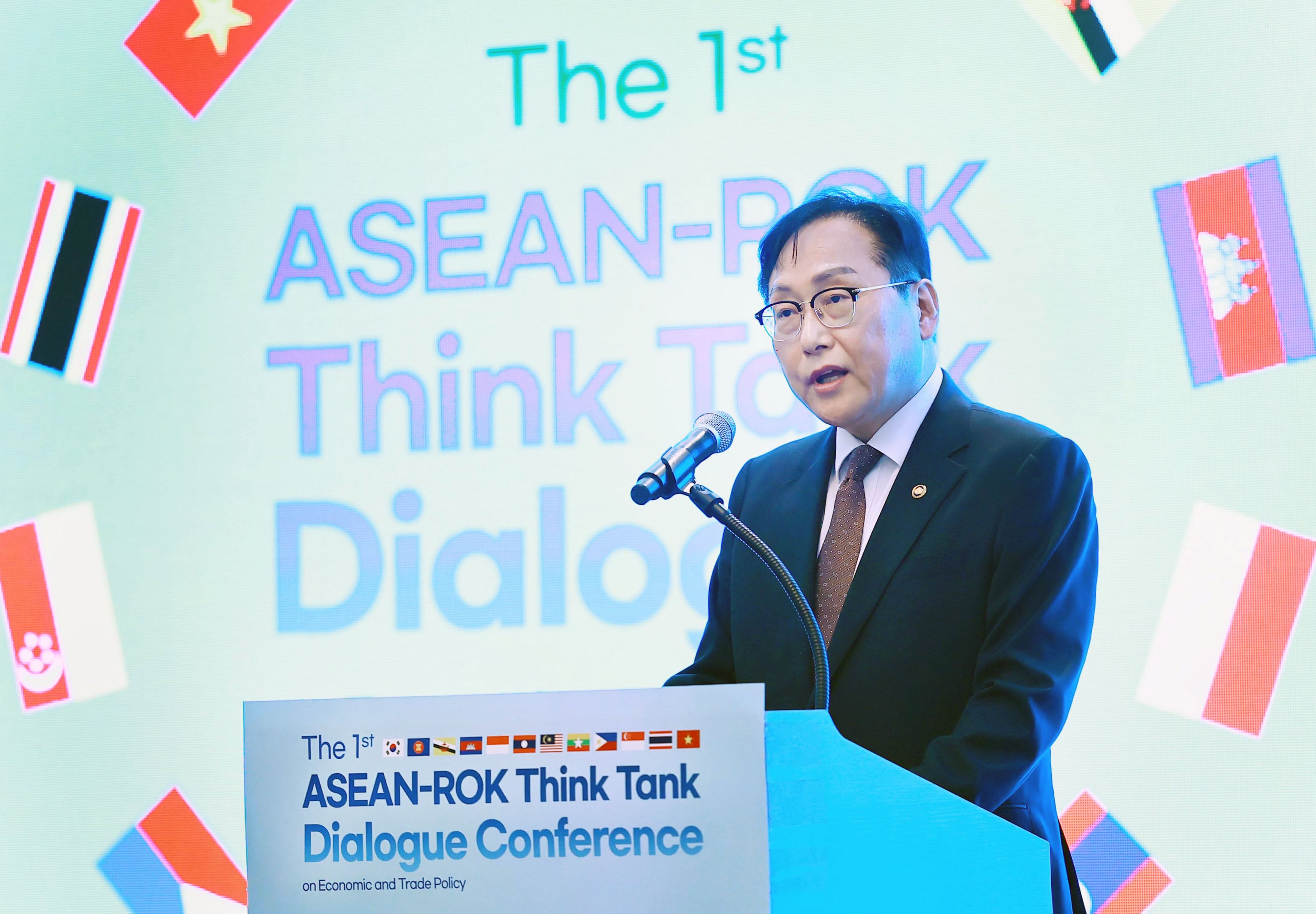 APEC 통상장관회의 제주서 개막… 16일엔 韓美 통상 협의 열려