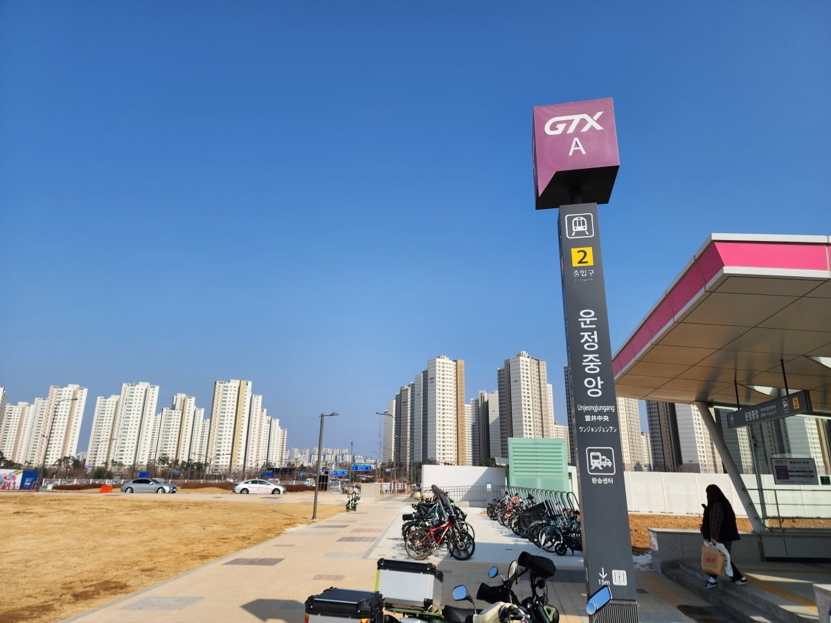 "서울역까지 16분이면 간다"…입소문 타더니 '우르르' [집코노미-집집폭폭]