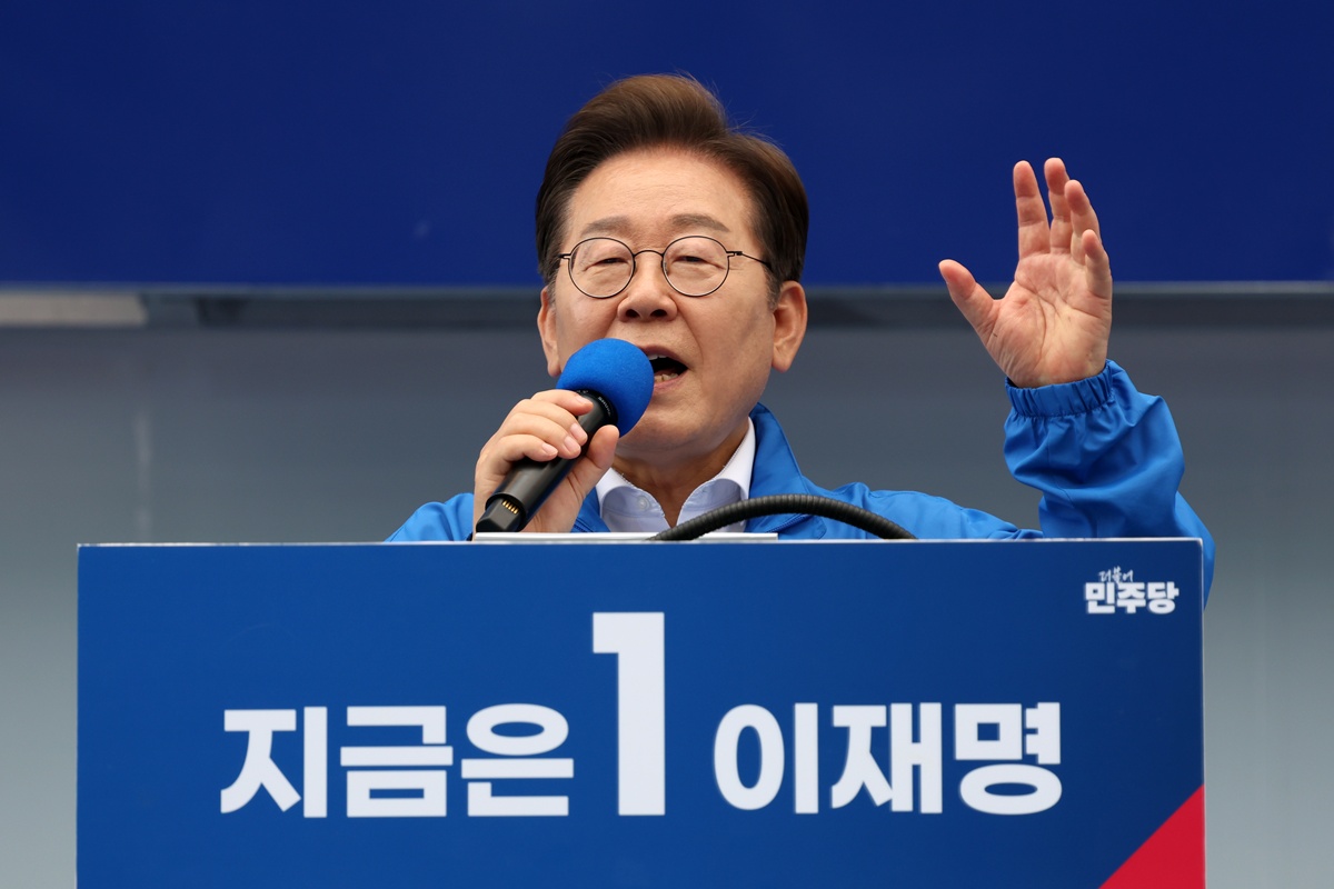 이재명 “윤석열 제명했어야… 탈당은 정치 전술”