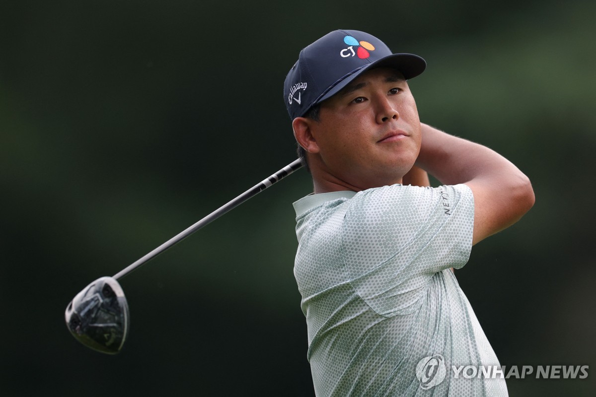 '252야드 홀인원' 김시우, PGA 챔피언십 2R 2위…선두와 2타 차