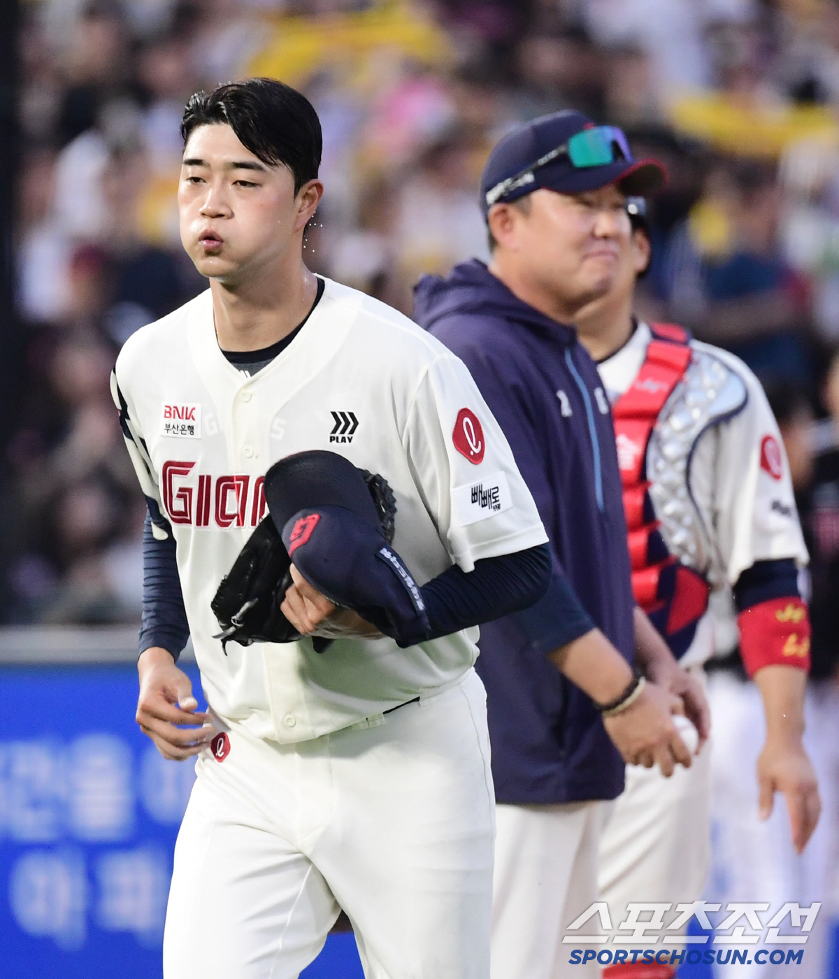 '김태형 기대에 찬물' 157km 윤성빈 '충격' 1이닝 4안타 6볼넷 9실점 조기강판[부산 현장]