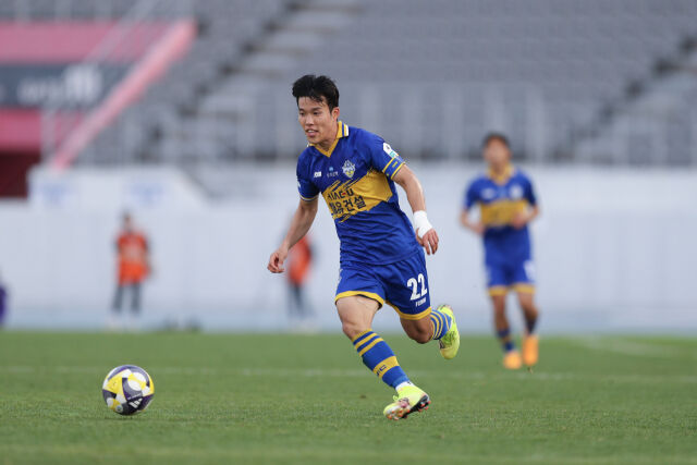 [오피셜] '2골 1도움→선두 대전 격침' 슈퍼크랙 안데르손, 14R MVP 등극...K2는 충남아산 김승호