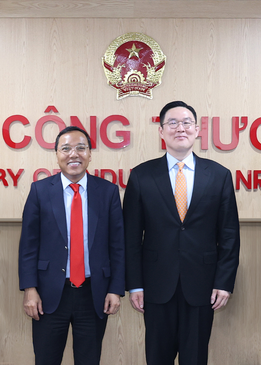 LS consults with Vietnam for rare earth development