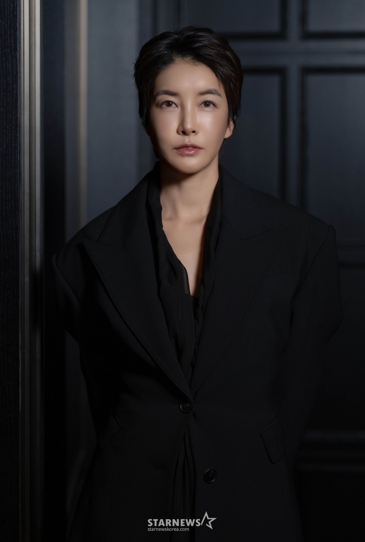 진서연 화끈하네.."9세 연상♥ 클럽서 첫만남→3개월만 혼인신고"[전현무계획2]