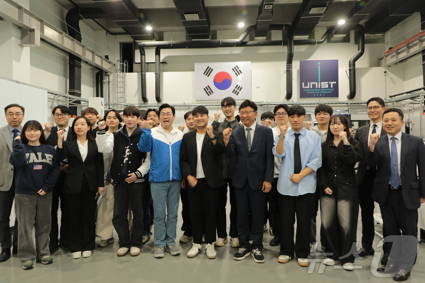 박찬대, 울산 지원유세…"좌우 없는 이재명과 국민 통합 만들자"