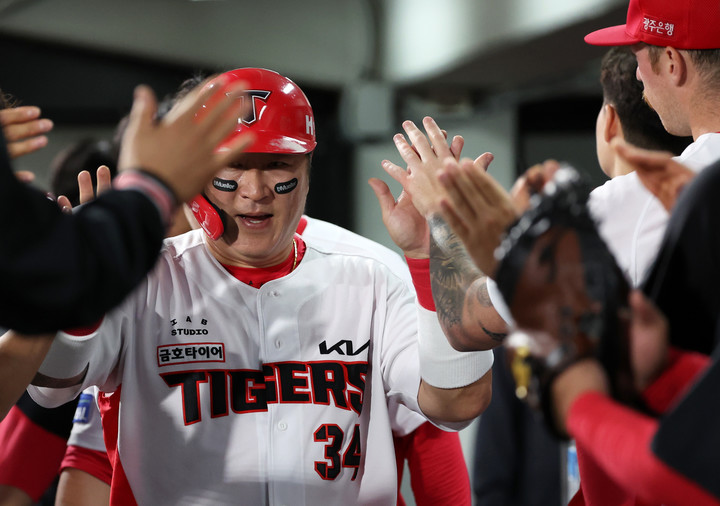 '마지막 FA 대박 예고?' 최형우, KBO 역대 3번째 2500안타 '3개' 남았다