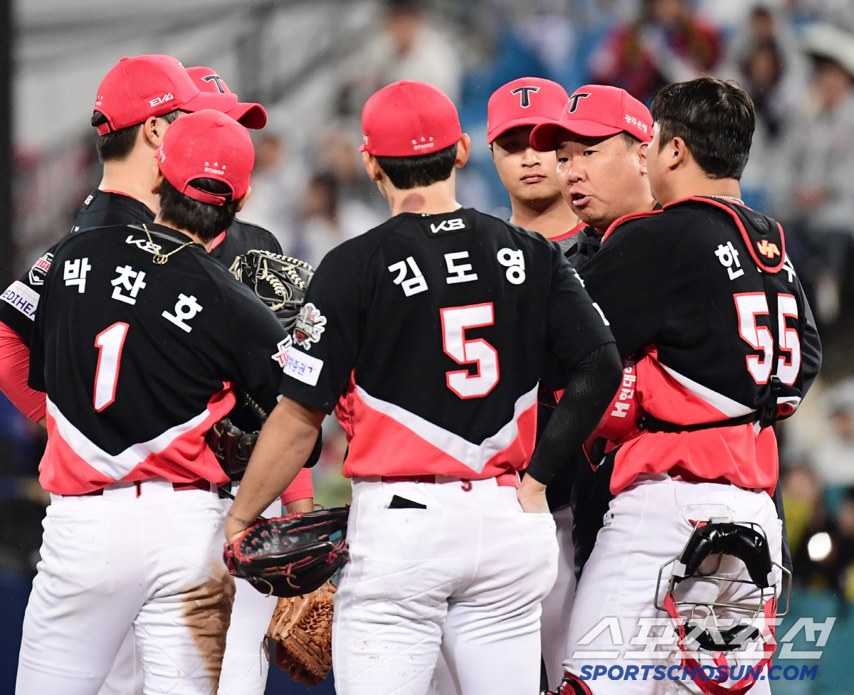 '와 이렇게 질 경기였나' 실책·실책·실책+4사구 지옥…KIA 참혹한 민낯 확인했다[대구 현장]