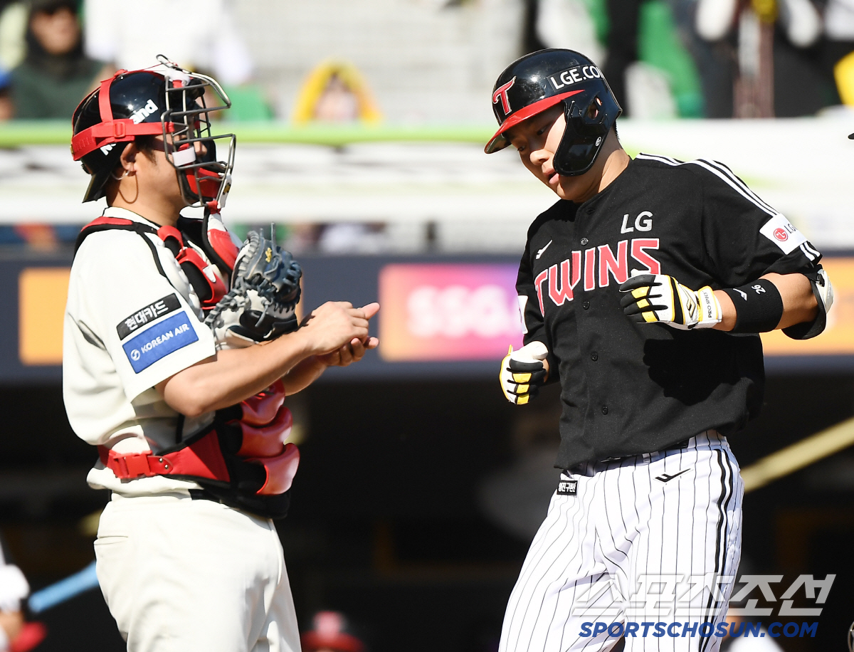 '역시 1선발급 5선발' 송승기 6.2이닝 무실점+홈런 3방 LG,9-3 낙승 2승1패 위닝시리즈 1위 지켰다. 최정빠진 SSG 다시 5할[인천 리뷰]