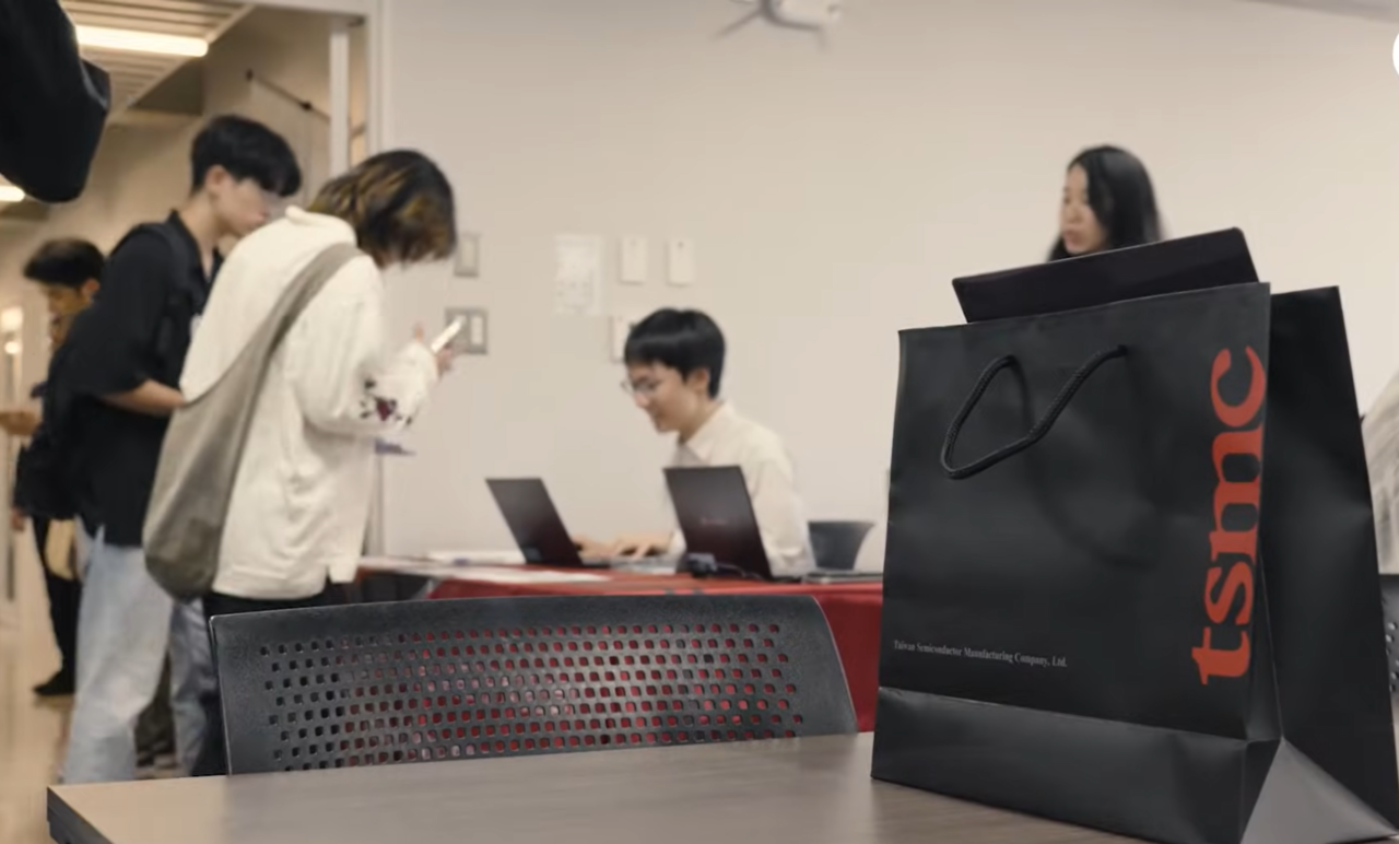美·日 대학 샅샅이 훑는 TSMC…전 세계 반도체 두뇌 다 뺏기나