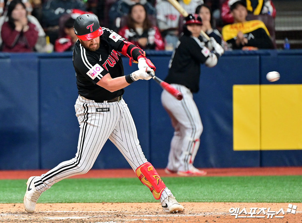 메가트윈스포 대폭발! LG, SSG 9-3 완파→위닝시리즈...송승기 6⅔이닝 무실점+오스틴·문보경·이주헌 홈런 '쾅쾅쾅' [문학:스코어]