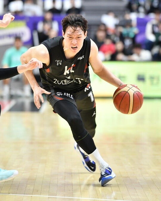 수원 KT, FA 한희원과 계약