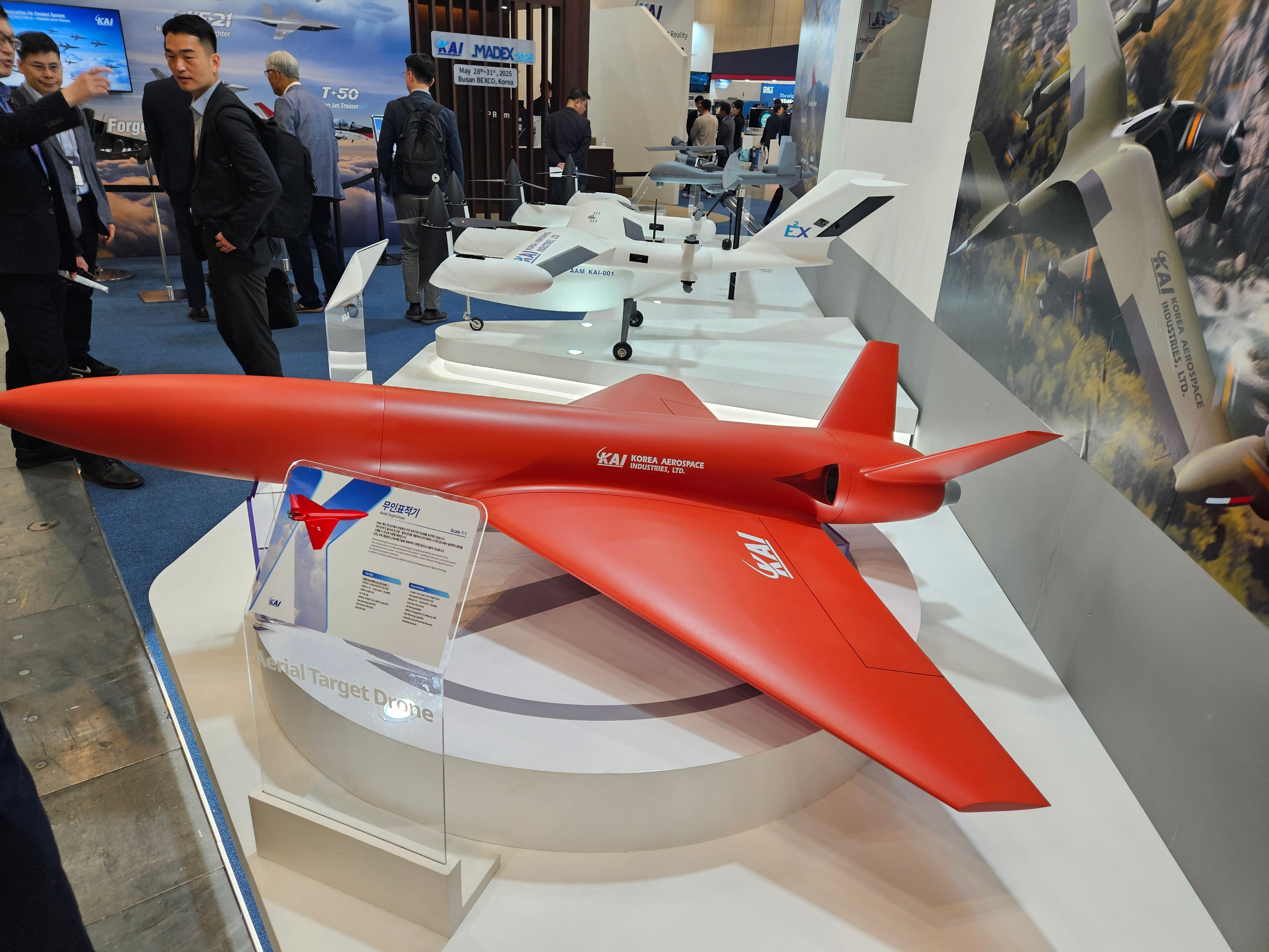 MADEX 2025 참가한 KAI, 헬기·무인기 복합체계 전시