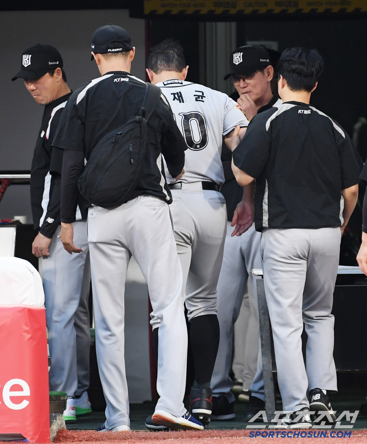 '햄스트링 역병이 도나' KIA만 난리가 아니다, 10G 4할 타자까지 쓰러졌다…대체 몇명째