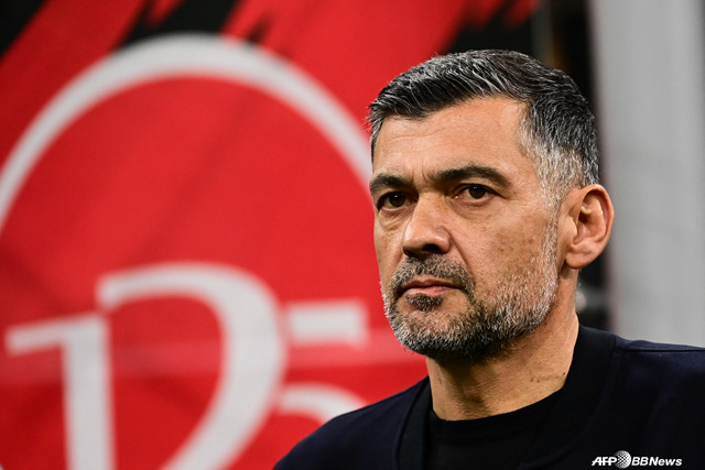 [오피셜] 5개월 만에 충격 경질! AC밀란 또 부진의 늪→콘세이상 감독과 이별... 후임은 알레그리