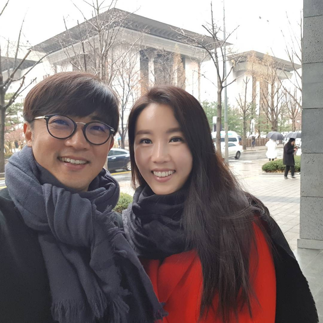 40대 중반에 만난 9살 연하와 한 달 만에 연애부터 결혼까지 직진한 탑배우 | 뷰티패션알리미