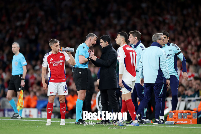 "열심히 하면 뭐해!" 아스널 항의에 움직인 UEFA, UCL 대회 포맷 손 본다