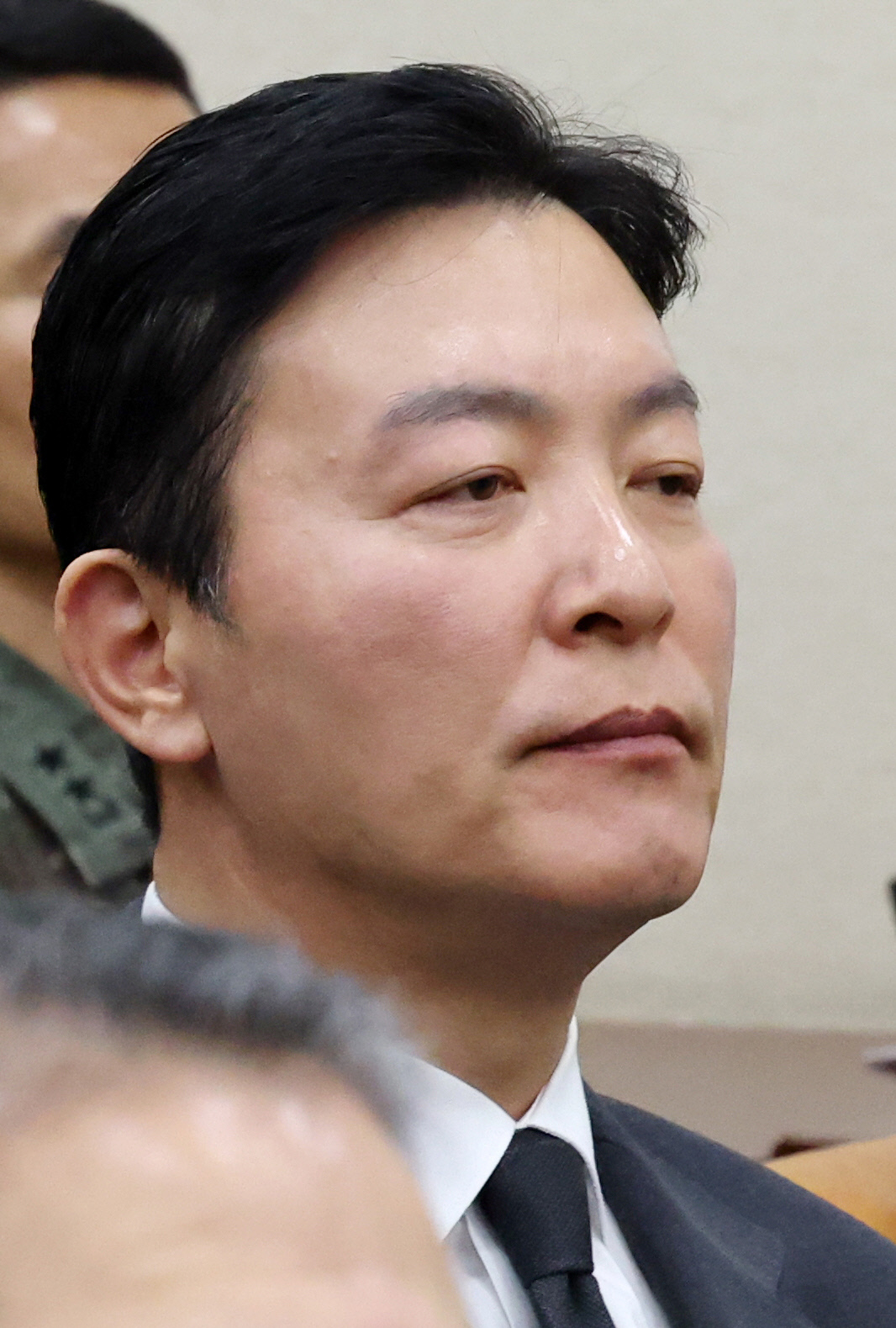 윤석열, 계엄 나흘 뒤 김성훈에 “비화폰 조치해야지?”