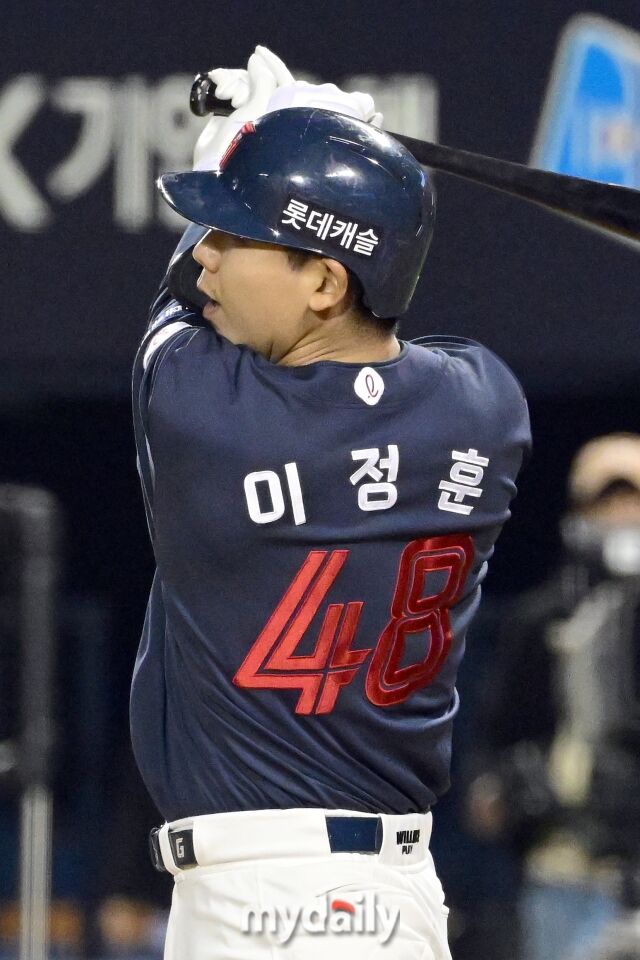 "어제(1일) 카드가 맞춰졌다" KT 측이 밝힌 박세진-이정훈 트레이드 뒷이야기…이정훈 곧바로 대전 합류 예정