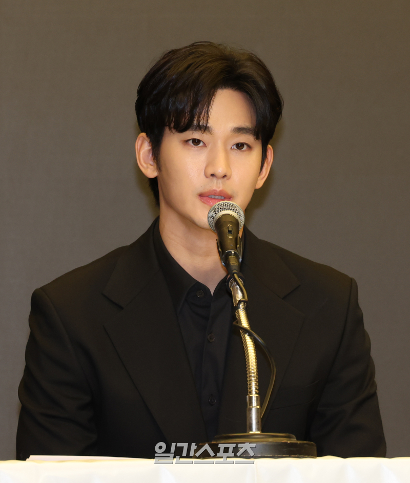 김수현 ‘별그대’ 브라질 방송국 방영… 해외서 복귀 시동 걸까