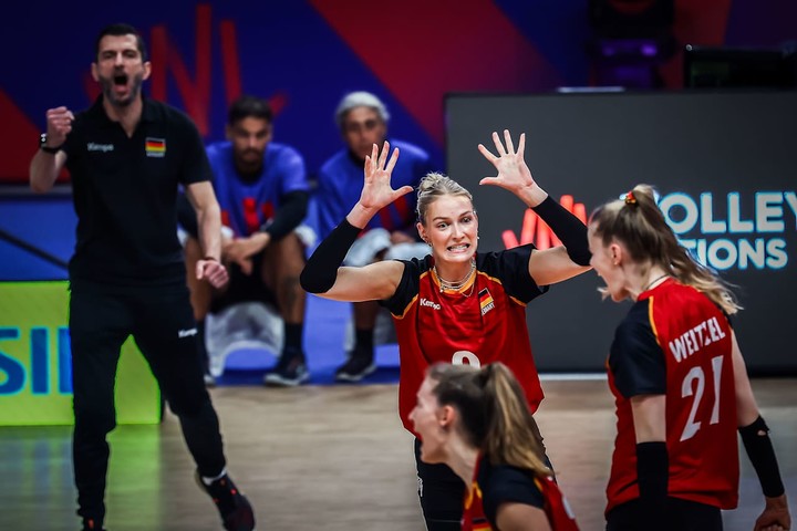 블로킹이 1-18...VNL 1주차 나선 한국 여자배구, 독일에 0-3 완패