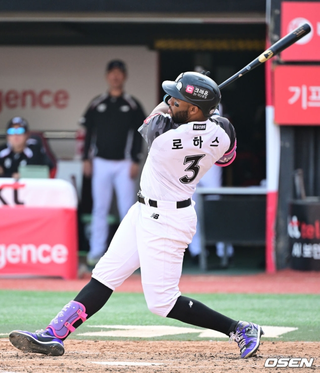 소형준 6이닝 QS→배정대 3타점 폭발! KT, SSG 10-3 완파 [수원 현장리뷰]