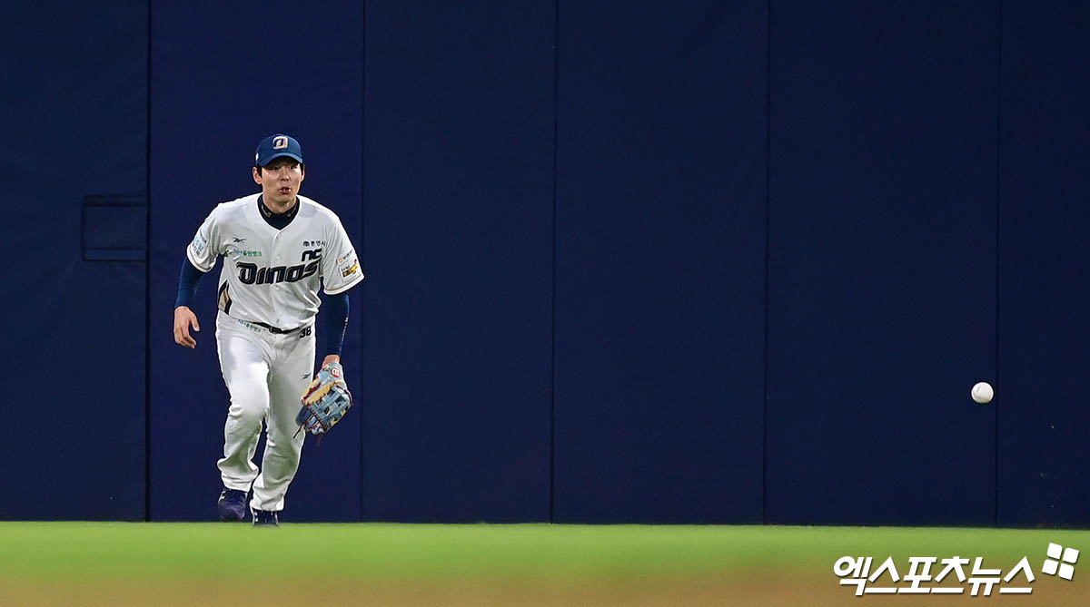 '트레이드 성사' SSG, NC에 신인 4R 지명권+현금 주고 외야수 김성욱 영입..."외야 선수층 강화" [공식발표]