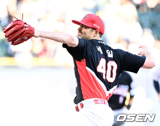 최근 1개월, KBO 최고투수는 폰세도 네일도 아니다…‘ERA 0.88→5전승’ LG 5선발이다
