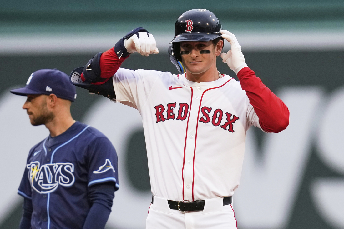 최악의 MLB 데뷔전 가졌던 ‘151.5m 만루포’의 NO.1 유망주, 두 번째 경기에서 시원한 2타점 2루타로 데뷔 첫 안타 신고