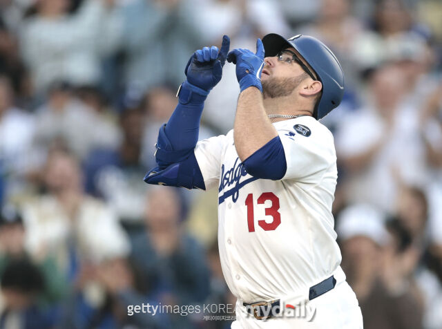 KBO 구단 오퍼 받았던 '204홈런' LAD 주전 3루수…하지만 "한국에 가고싶지 않았다" 신의 한 수였던 '거절'
