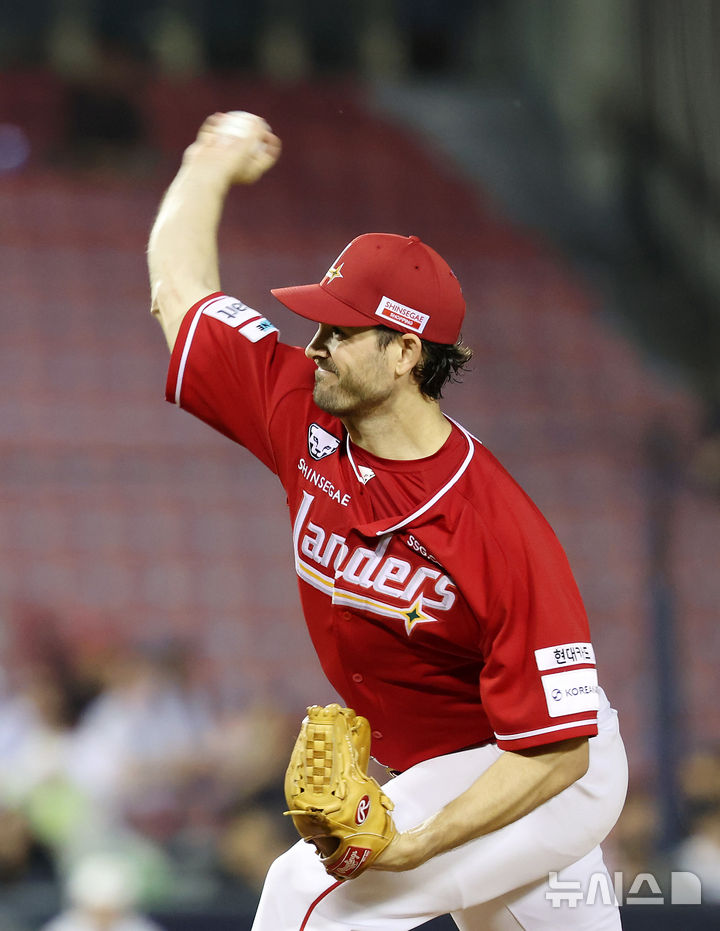 앤더슨 7이닝 무실점·에레디아 결승포…SSG, 롯데 4연승 저지하고 3연패 탈출