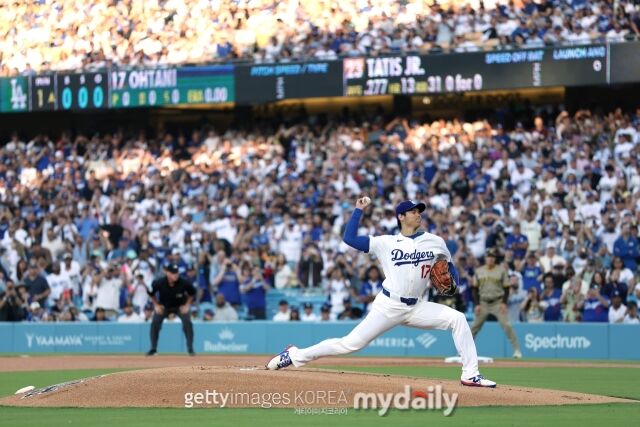 오타니 161km로 다저스 팬들 열광…663일만의 이도류에 동점타 포함 3출루 폭발, 다저스 3연승 행진