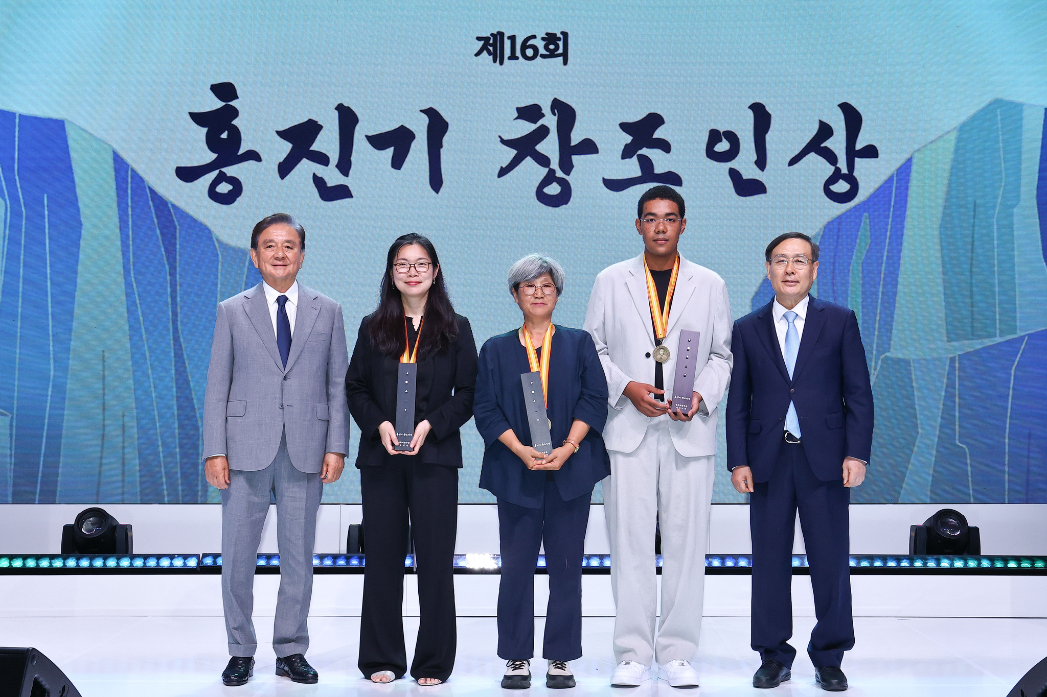 From math to music, Yumin Awards recognize exceptional contributions to ...
