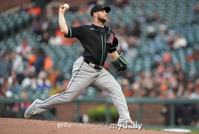 KBO→ML 원조 역수출 신화가 애리조나를 떠난다? 59승 켈리 또 트레이드 후보 등극…페디는 잠잠