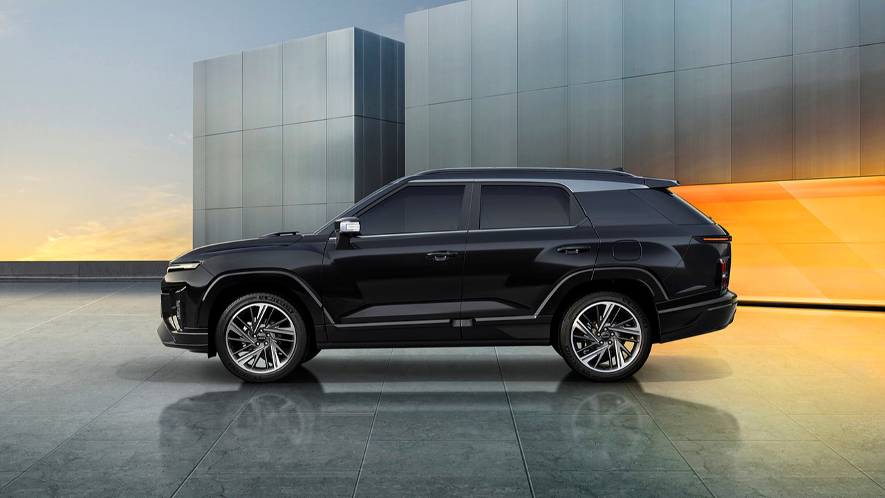 "스포티지보다 크다." 3650만 원·15km/L로 콜레오스급 인기 SUV가 되려나? | 구름을달리다