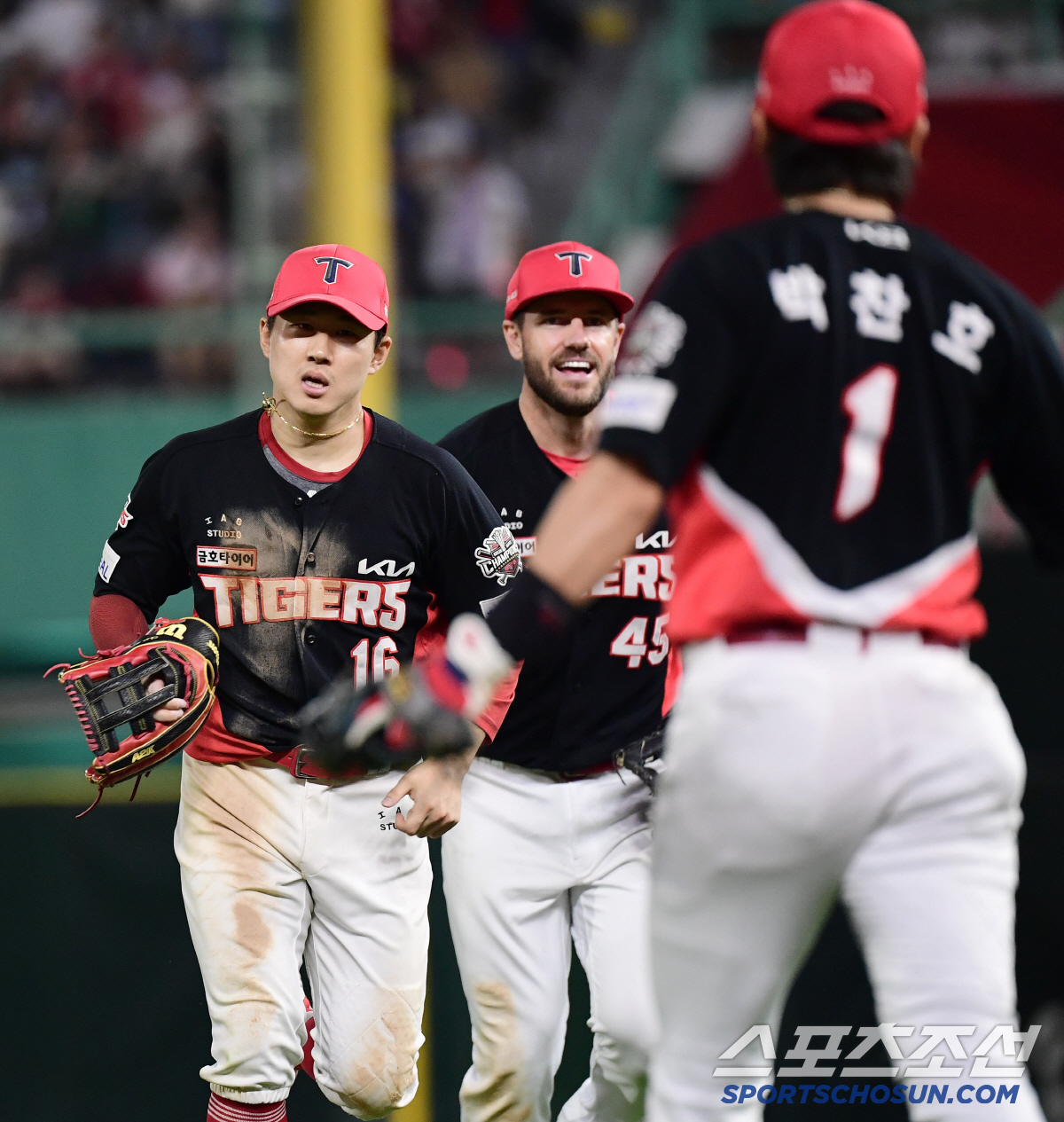 '정해영 블론 → 에레디아 주루사' 혼돈의 인천, KIA-SSG 연장 11회 5대5 무승부[인천 리뷰]