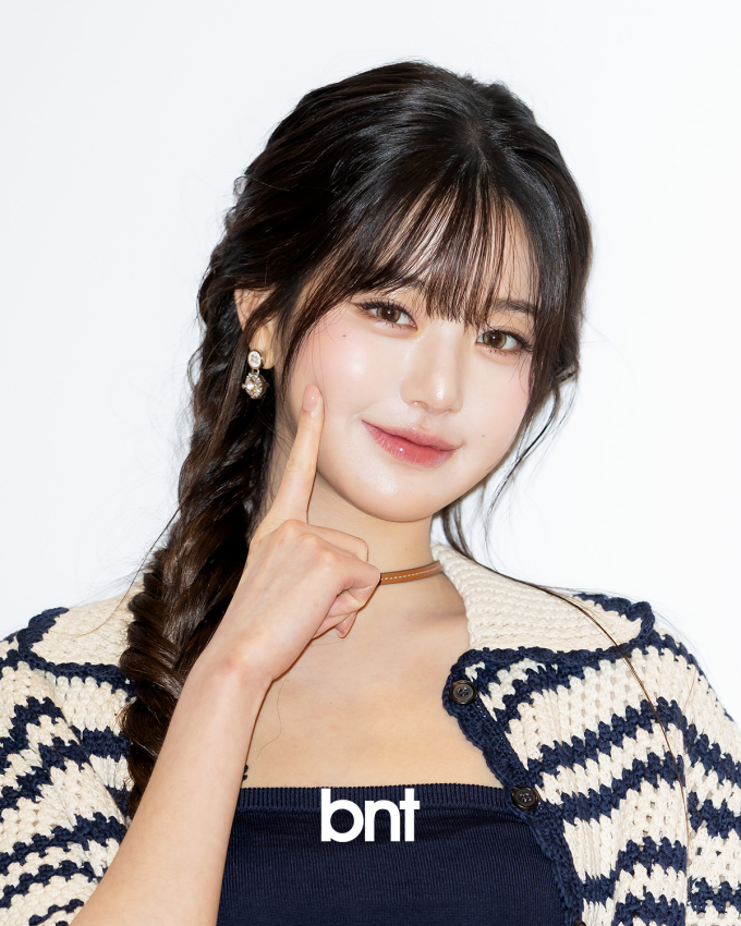 아이브 장원영 '천상의 볼콕' [포토]