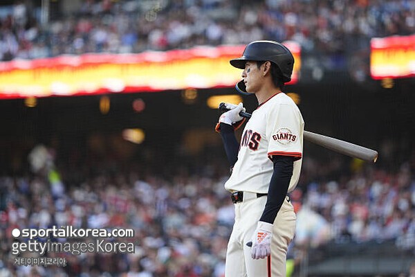 '2G 연속 무안타→타율 0.260 붕괴' 이정후, 오늘은 침묵 깰까…MLB 데뷔 첫 '5번 타자' 선발 출전