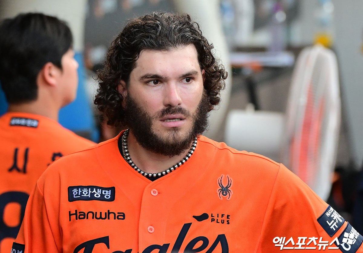 비가 만든 매치업! '전체 1순위 루키' 정현우 VS '리그 최고 외인' 폰세 맞붙는다…알칸타라 22일 등판 [대전 현장]