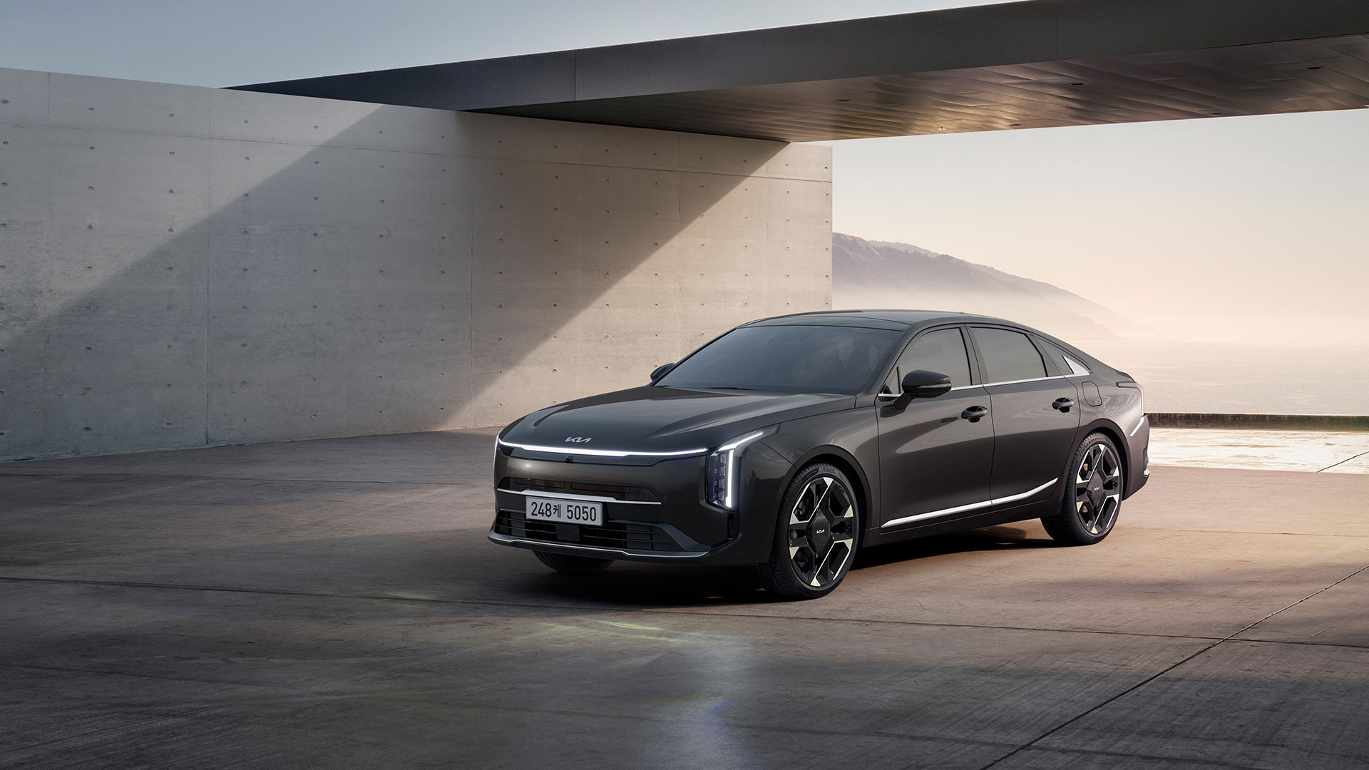 “선택지 늘렸다”… 기아 K5·K8 연식변경, 안전·편의 기본 장착 | EV-Hotissue