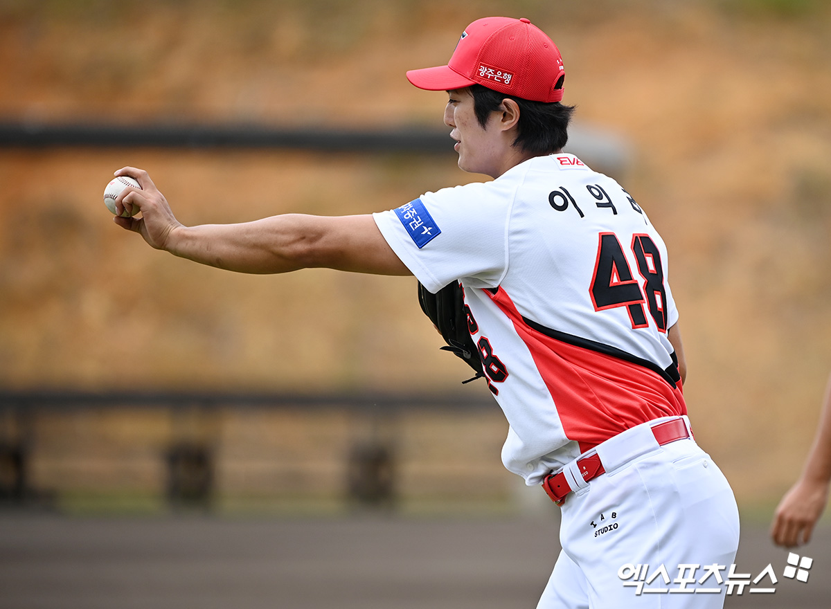 KIA 희소식! '첫 실전' 이의리, 최고 151km/h+2이닝 비자책..."잘 준비하고 있어" 꽃감독 만족 [인천 현장]