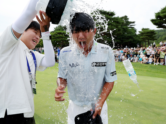 “나는 할 수 있다” 옥태훈, 거울 앞 3번 외친 각오로 KPGA 투어 ‘첫 우승’ [SS시선집중]
