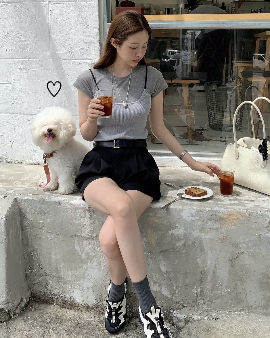 차정원, 오눅, 김도연으로 배우는 여름 기본 티셔츠 스타일링 5